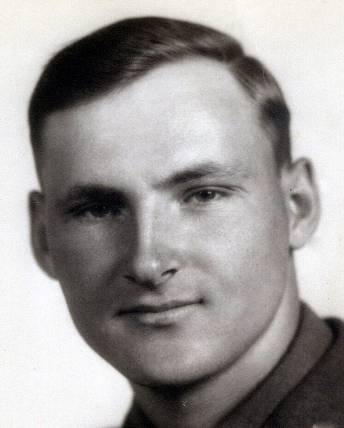 Ted Hunter: Jun 29, 1920 - Aug 23, 2012