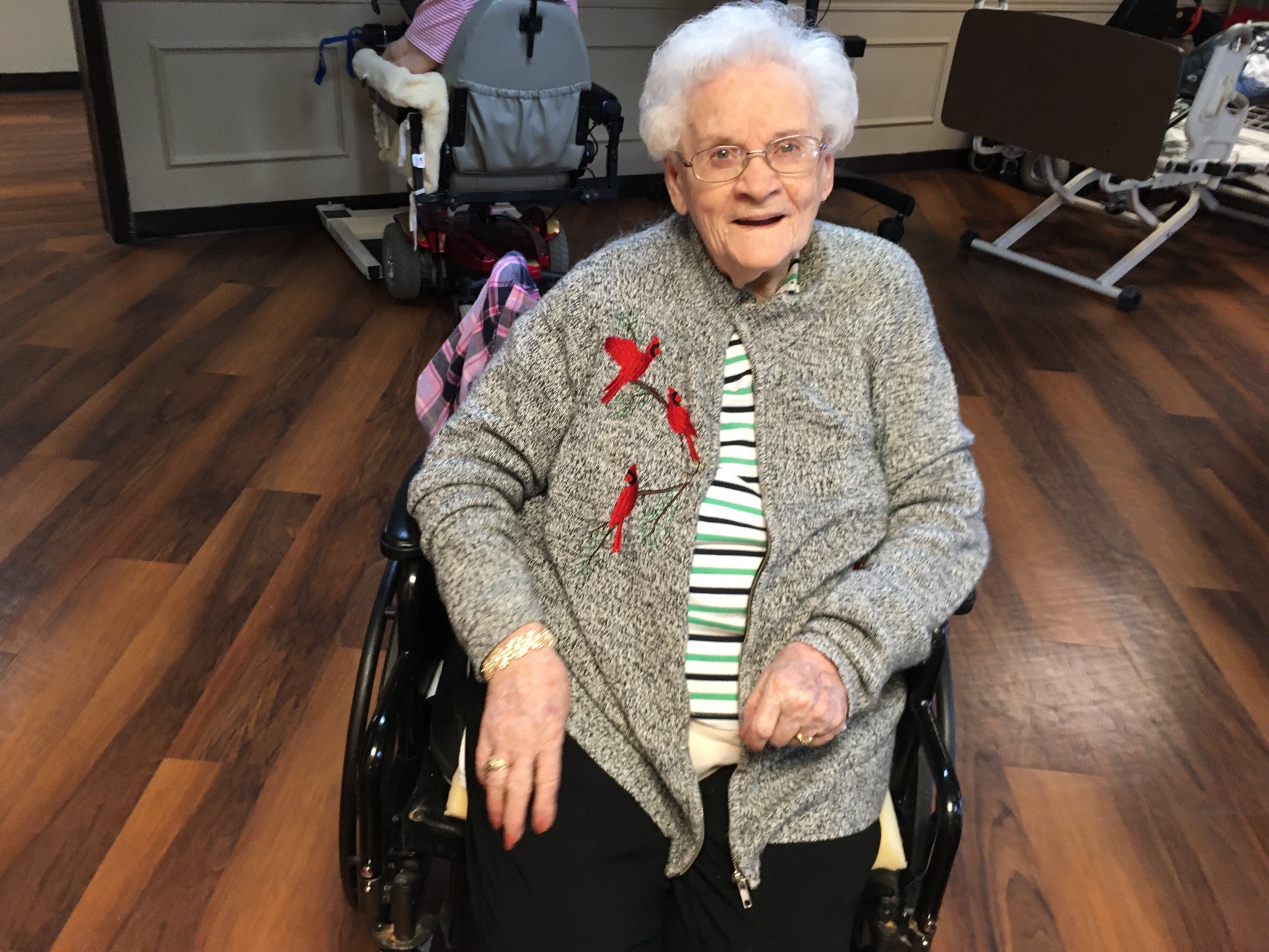 Evelyn Mae Sharp Sherry: Oct 1, 1926 - Dec 27, 2022