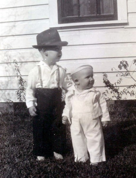 Clyde Thomas: Aug 26, 1927 - Jul 24, 2013