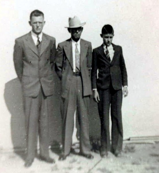 Clyde Thomas: Aug 26, 1927 - Jul 24, 2013