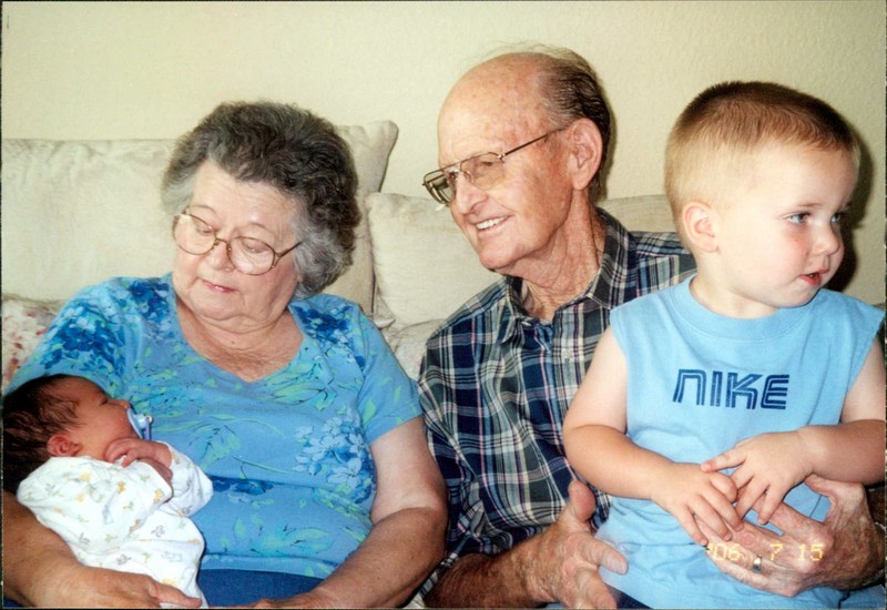 Clyde Thomas: Aug 26, 1927 - Jul 24, 2013